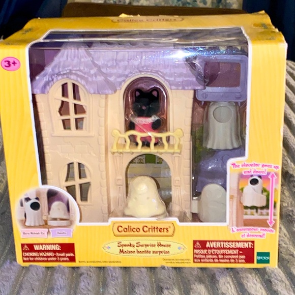 calico critters | Toys | Calico Critters Spooky Surprise House ...
